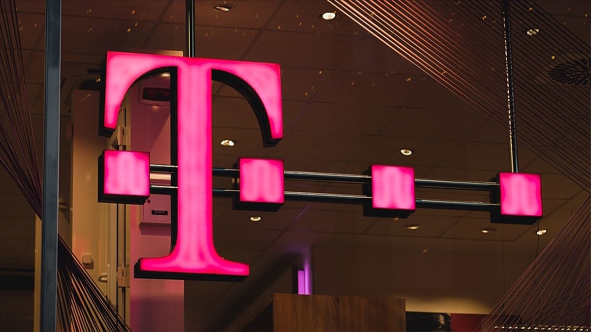 T-Mobile US Cellular'ın kablosuz operasyonlarını 4.4 milyar dolara ...